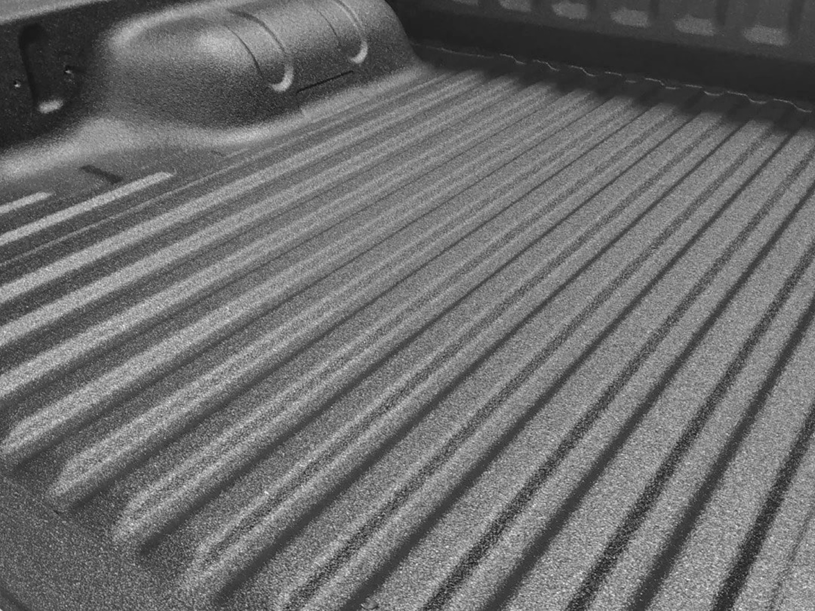 Recubrimiento Rhino Linings Volkswagen Amarok Doble Cabina - ProtecCar