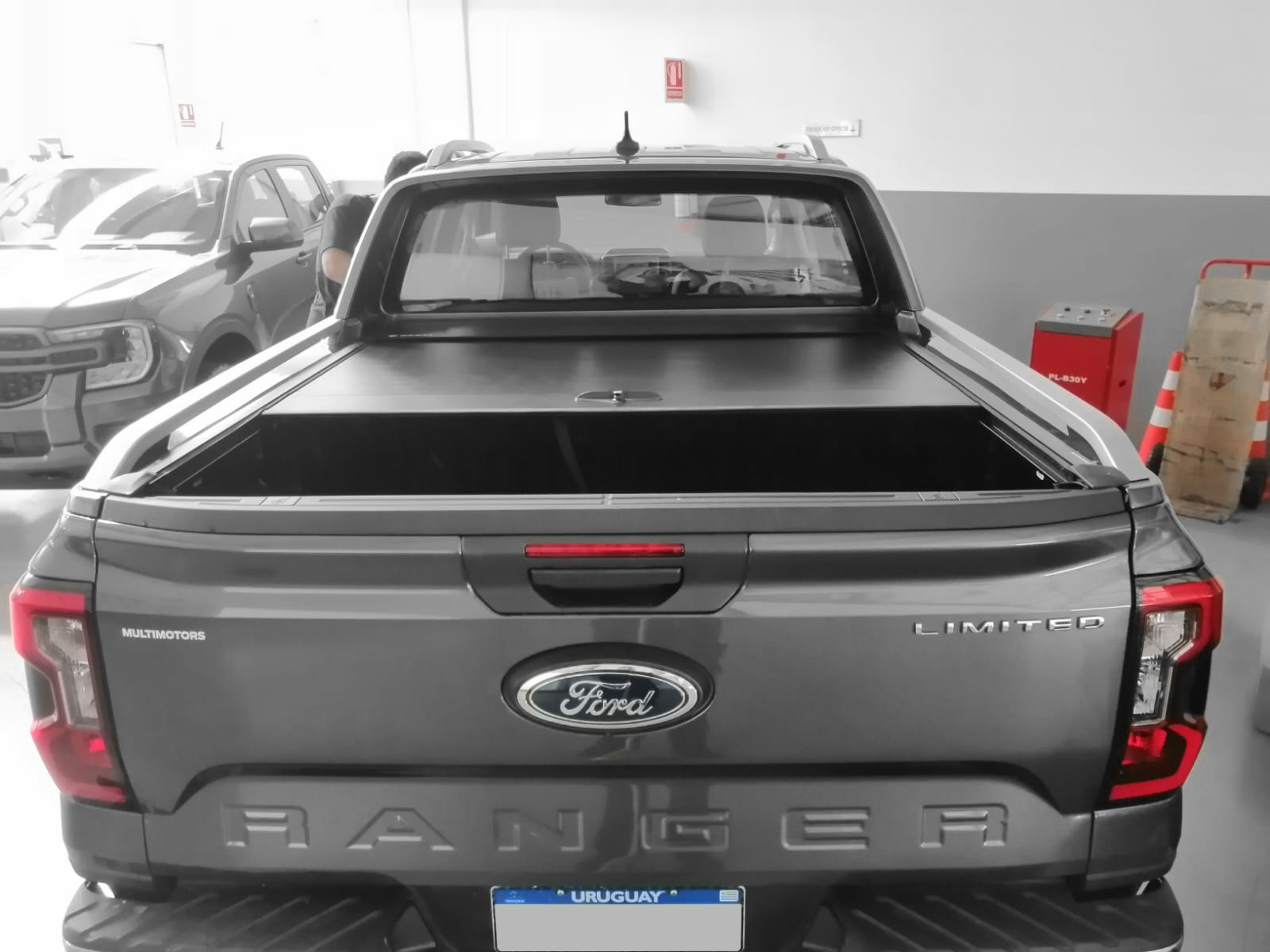 Tapa Rígida Retráctil Manual Keko Ford Ranger Limited 2023+ - ProtecCar