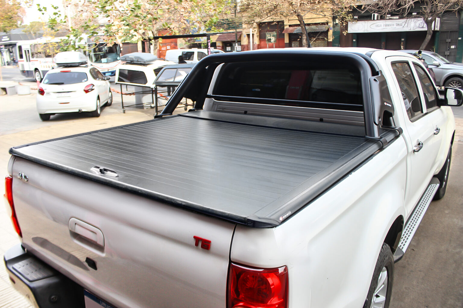 Tapa Rígida Retráctil Manual Keko Aluminio JAC T6 DC 2016+ - ProtecCar